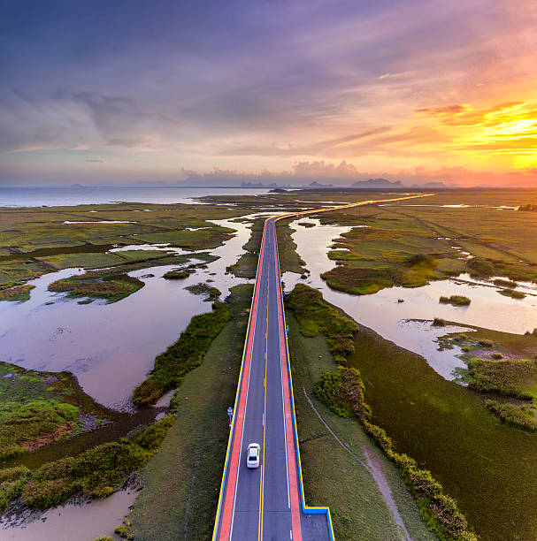 Change Lanes Safely on Multi lane roads - Learn P-Driving School
